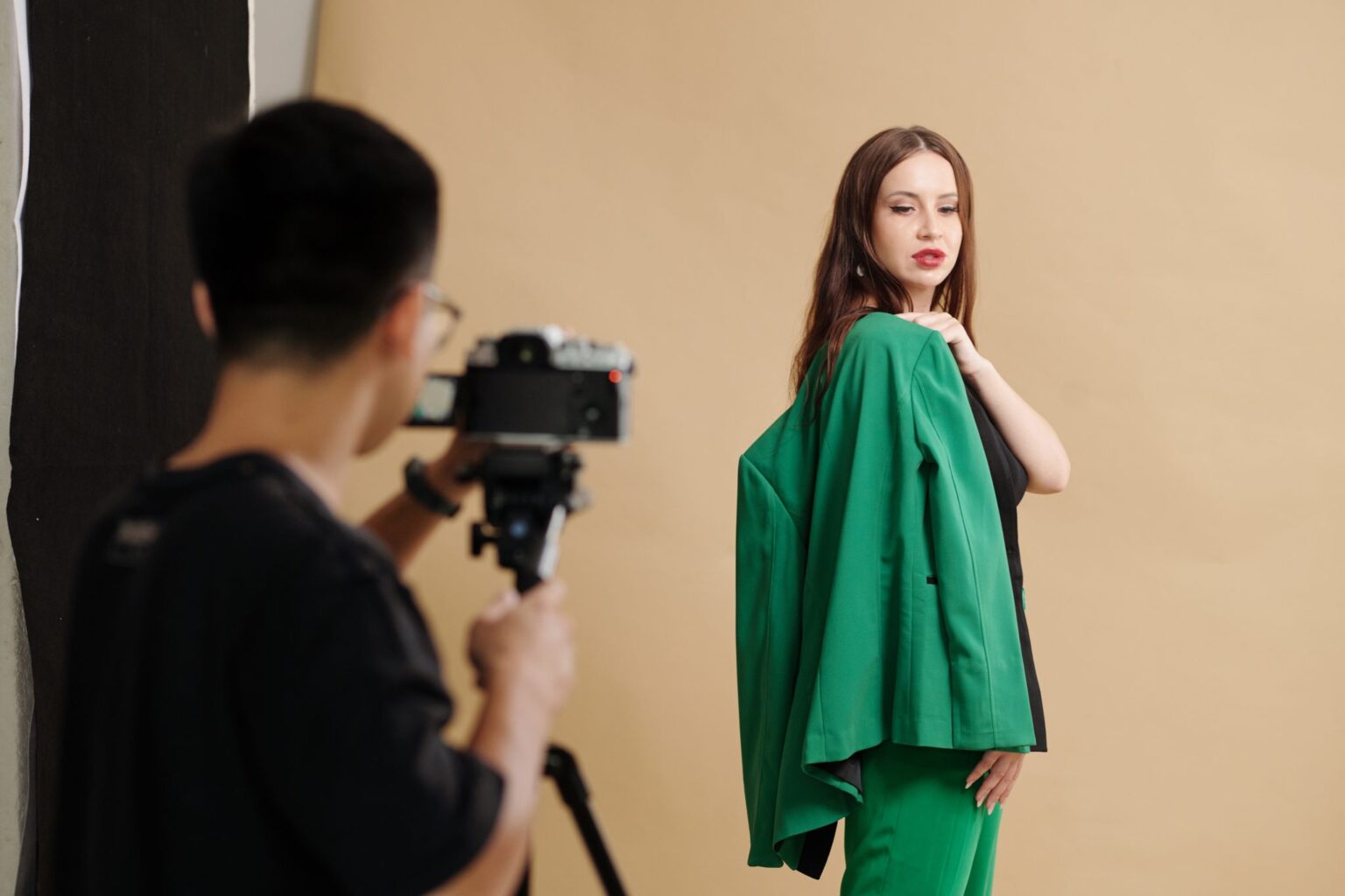 Fashion Art Toronto Re:Forms fashion week this Fall - Evolve Magazine